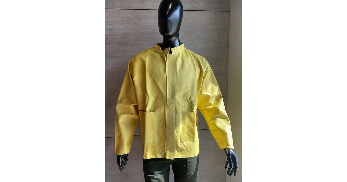 Chaqueta en Vaqueta con Bolsillos Ref. 901001