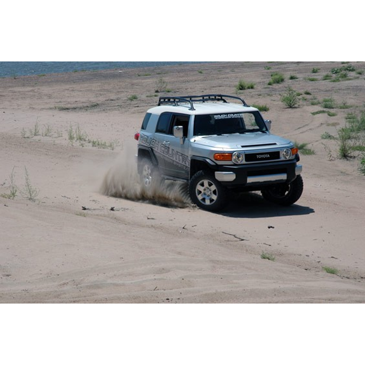 Toyota FJ Cruiser 3 Leveling Kit Rough Country