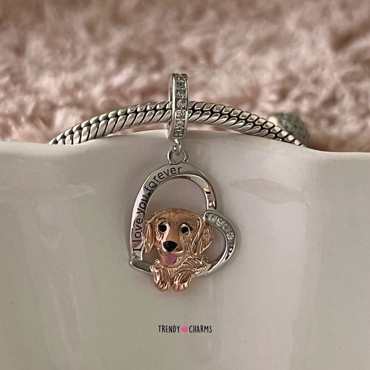 Dijes y Charms de Perro Golden Para Mujeres | Trendycharms