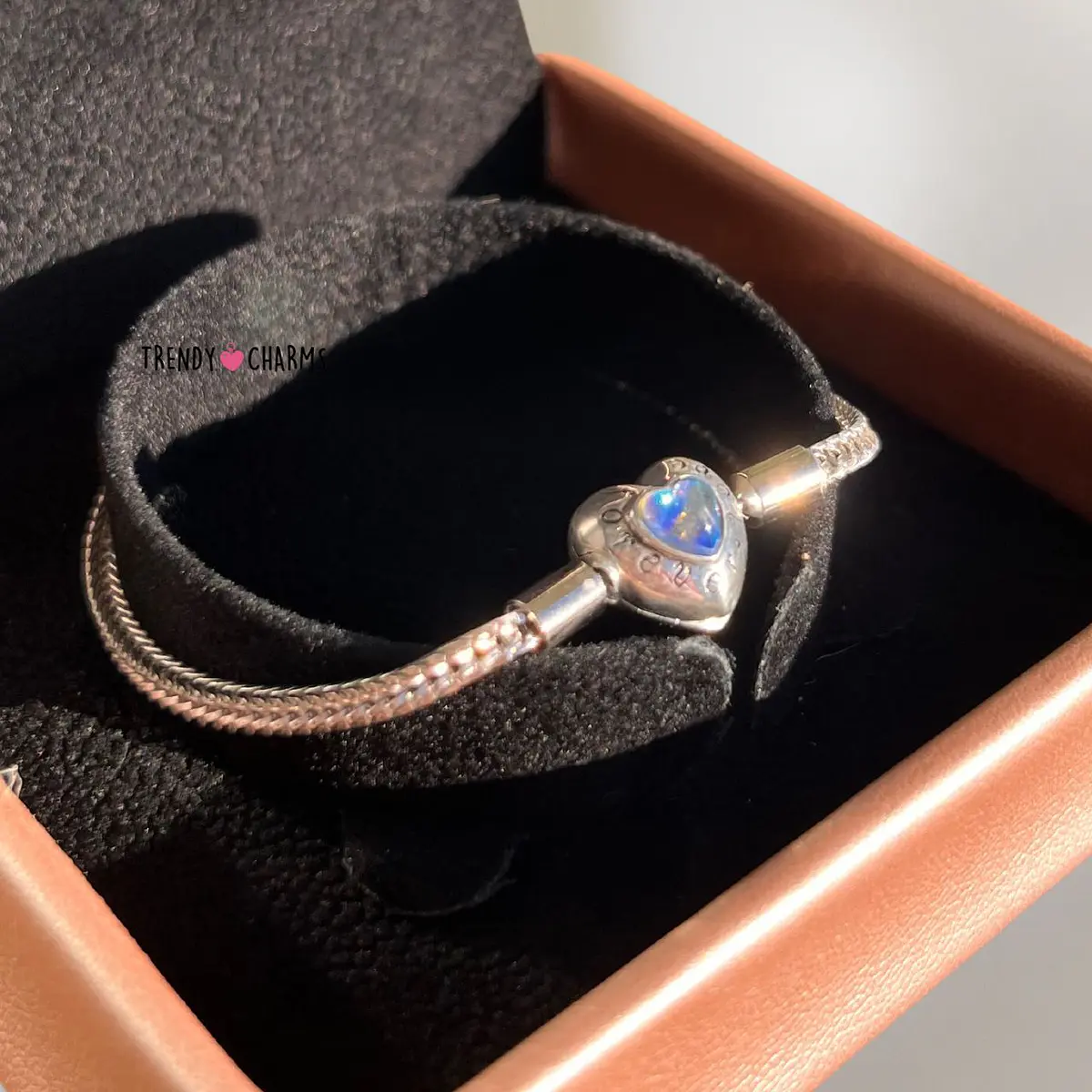 Pulsera Flexible Corazón Piedra Luna