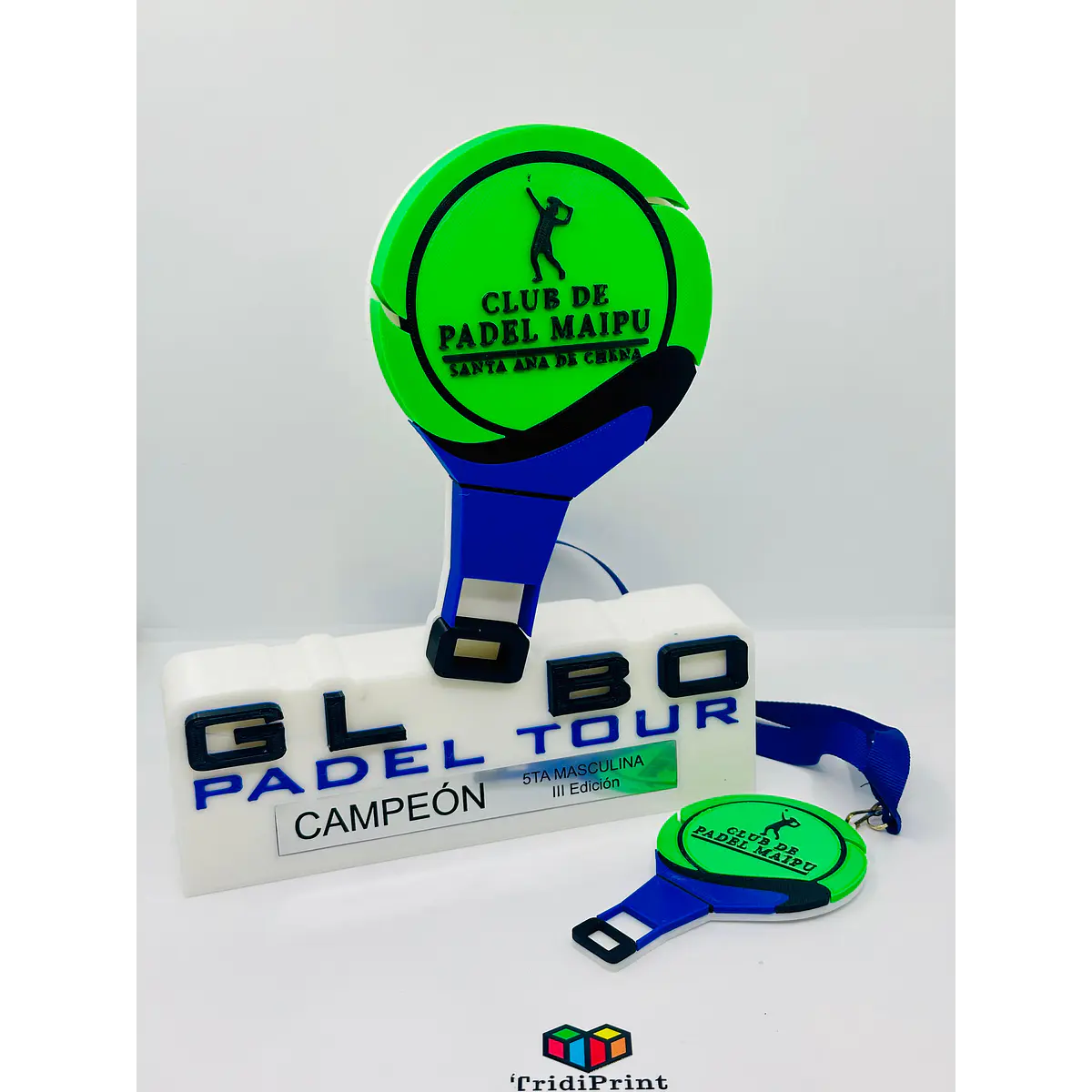 Trofeo y medalla Globo padel tour