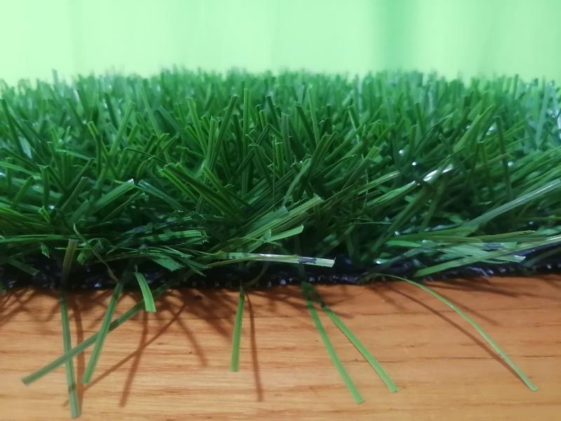 Pasto sintético precio medio: cancha de 52x32 m2 y shockpad