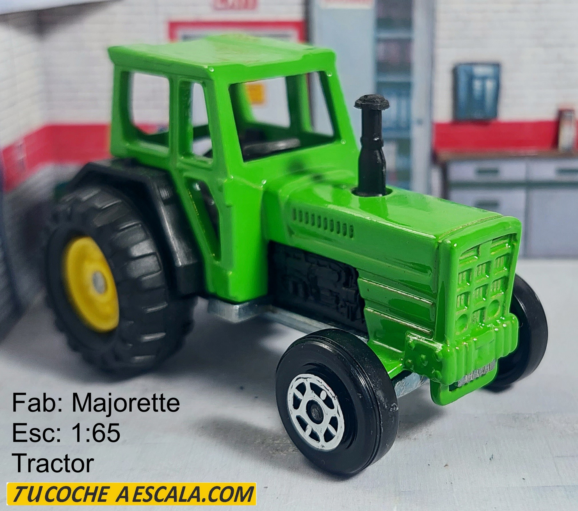 TRACTOR, Escala 1:65, Marca MAJORETTE