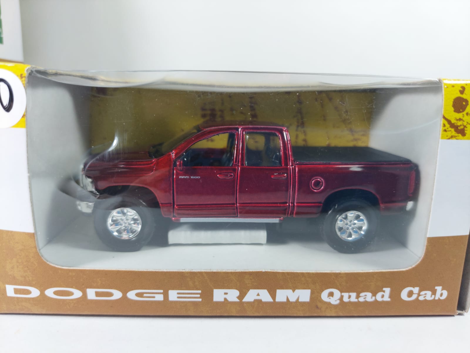 Dodge ram Quad Escala 1/43 marca maisto