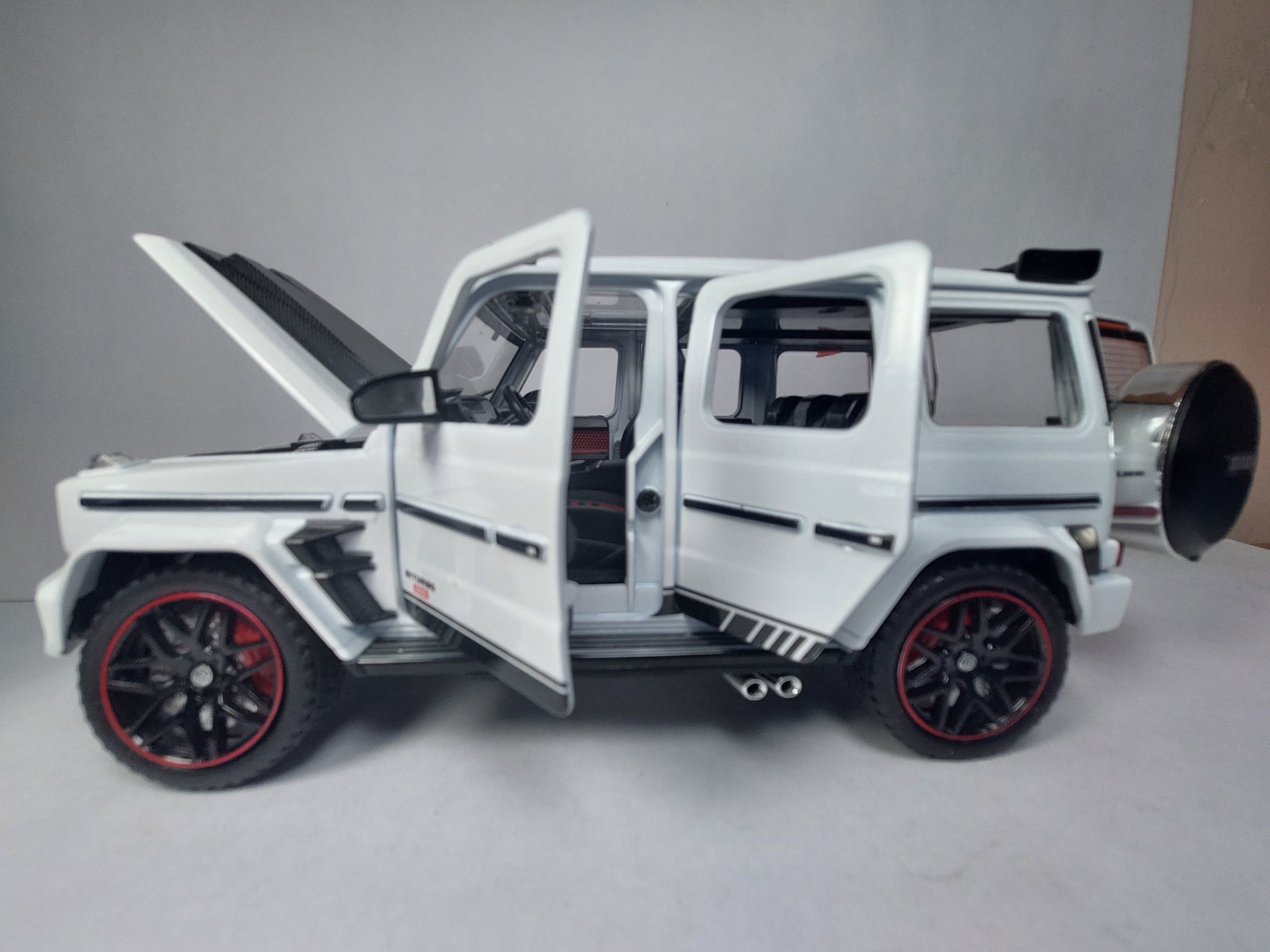 Brabus b 800, mini auto , Escala 1-32