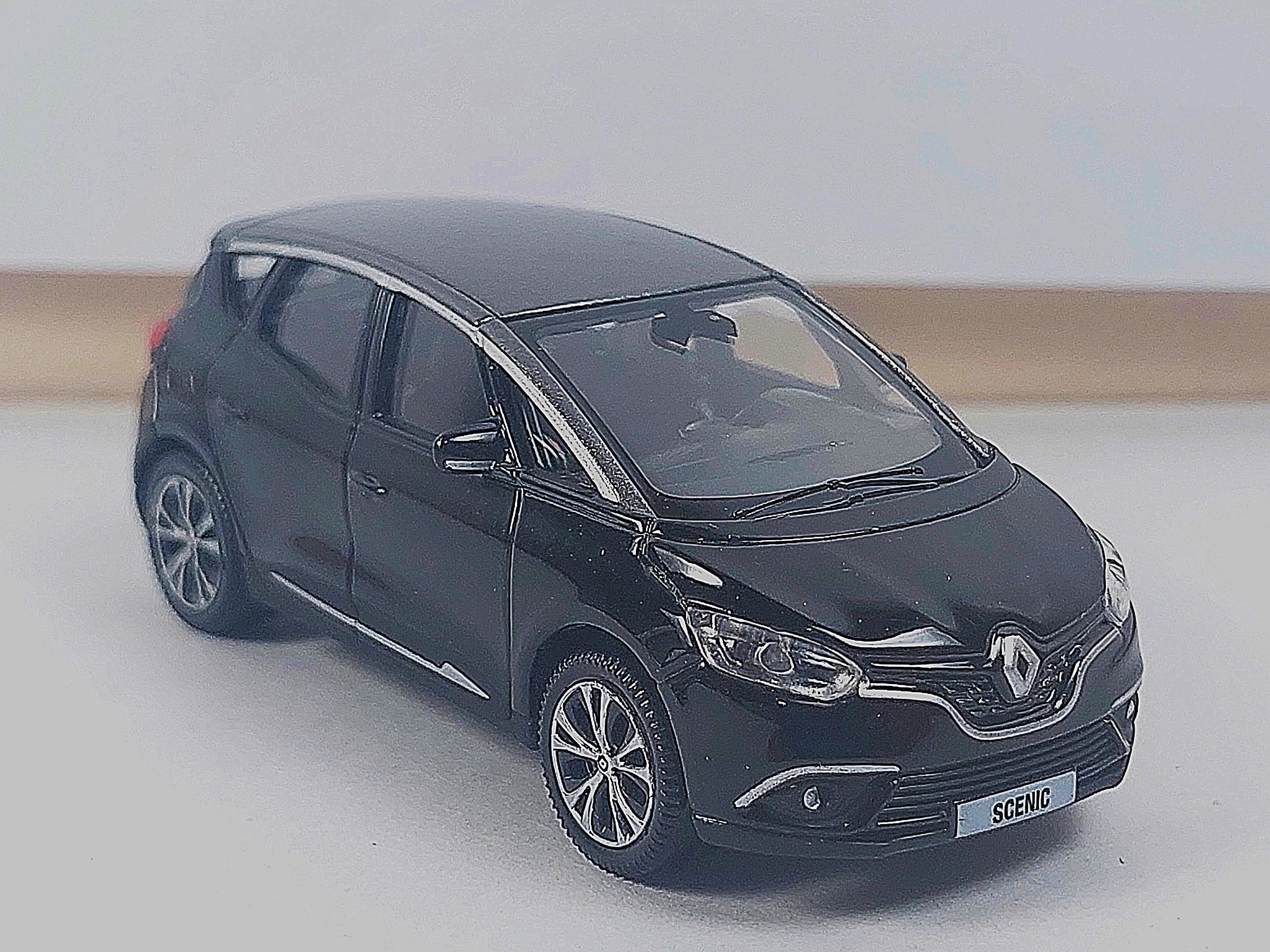 Renault Scenic negro Carro A Escala 1/64