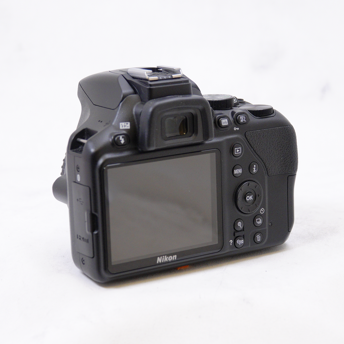 Nikon D3500 DSLR Cuerpo - Usado