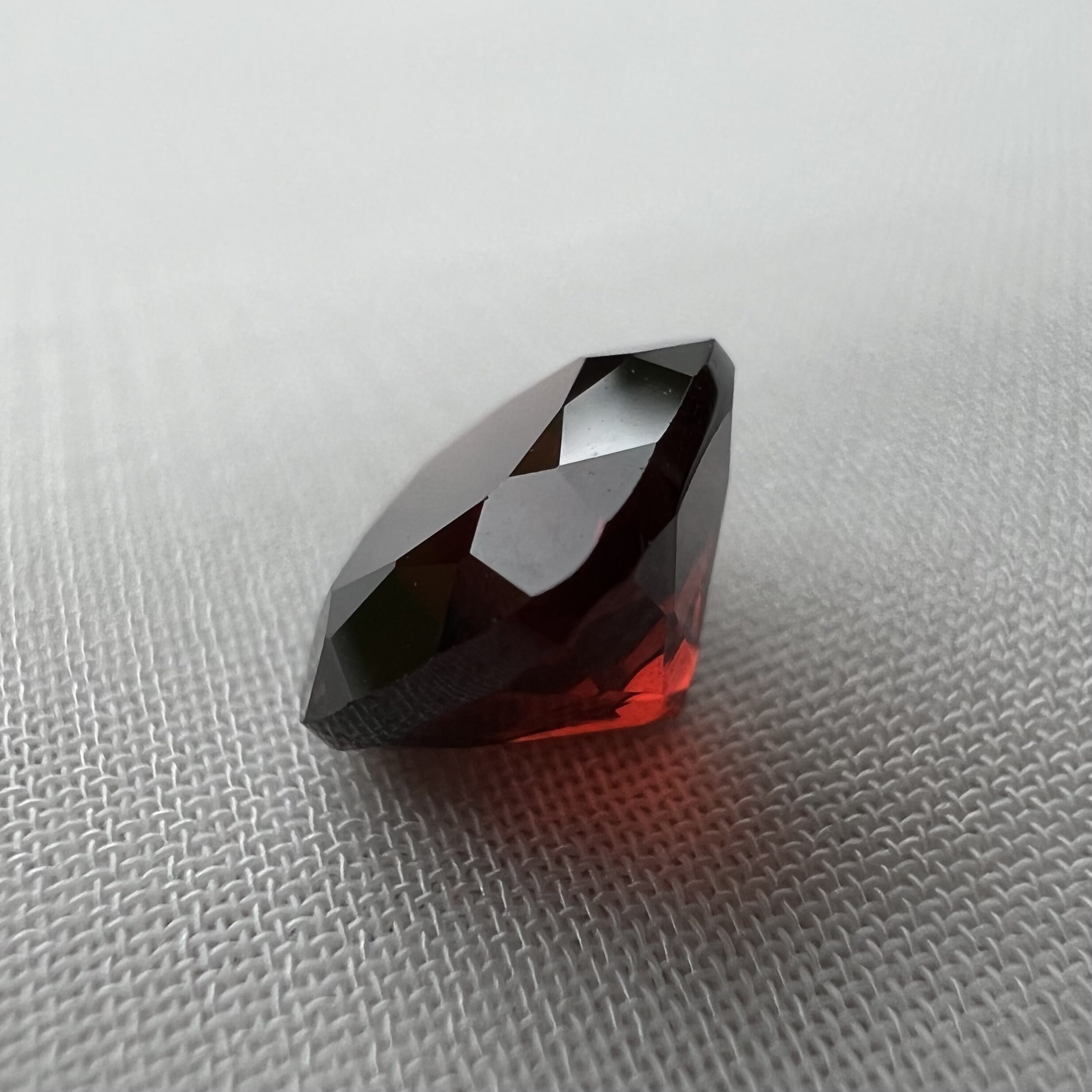 Granate Rojo-1.25ct-6x6mm