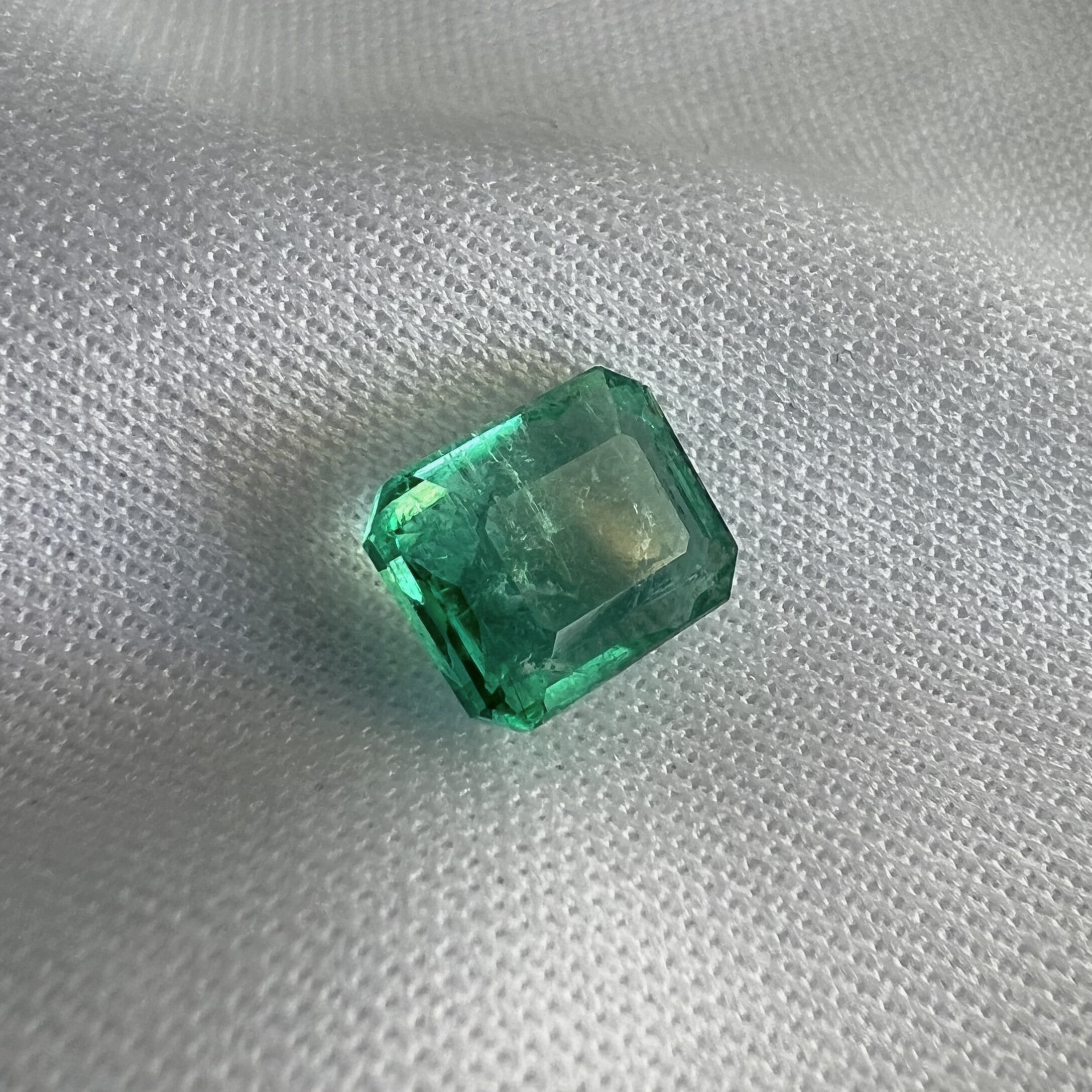 Esmeralda-3.56ct-9.37x8.17x5.26mm