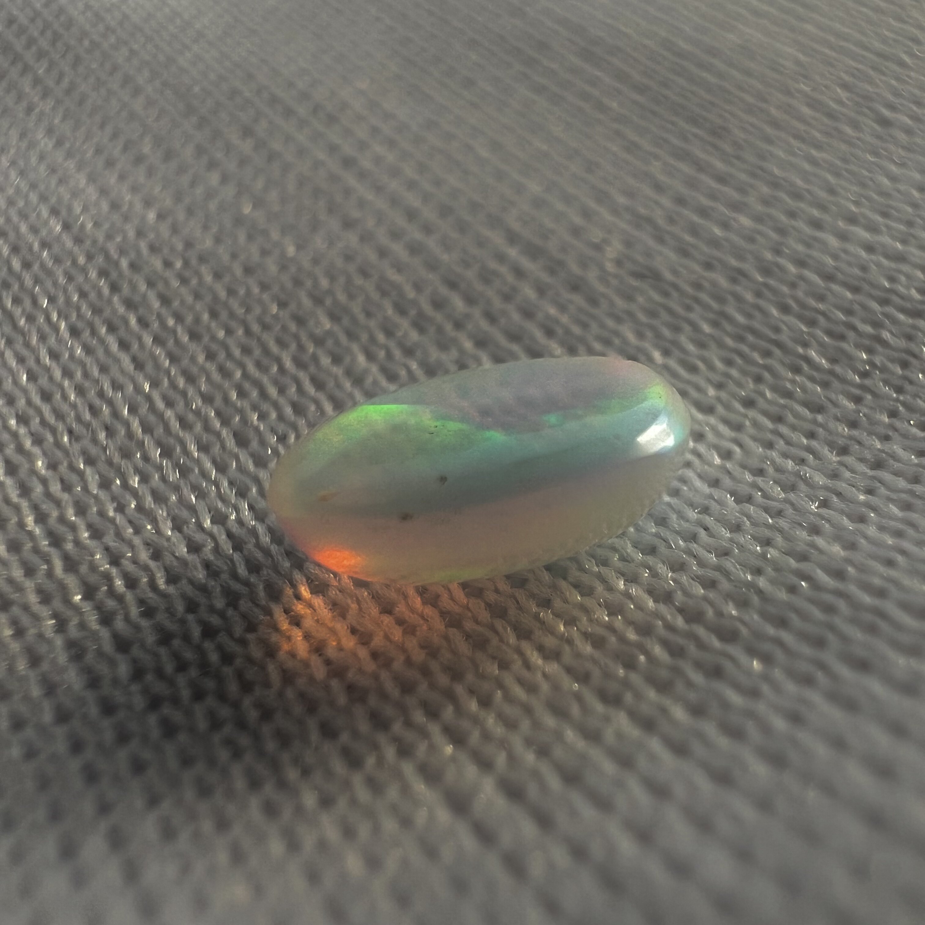 Ópalo-0.50ct-7x5x2.8mm