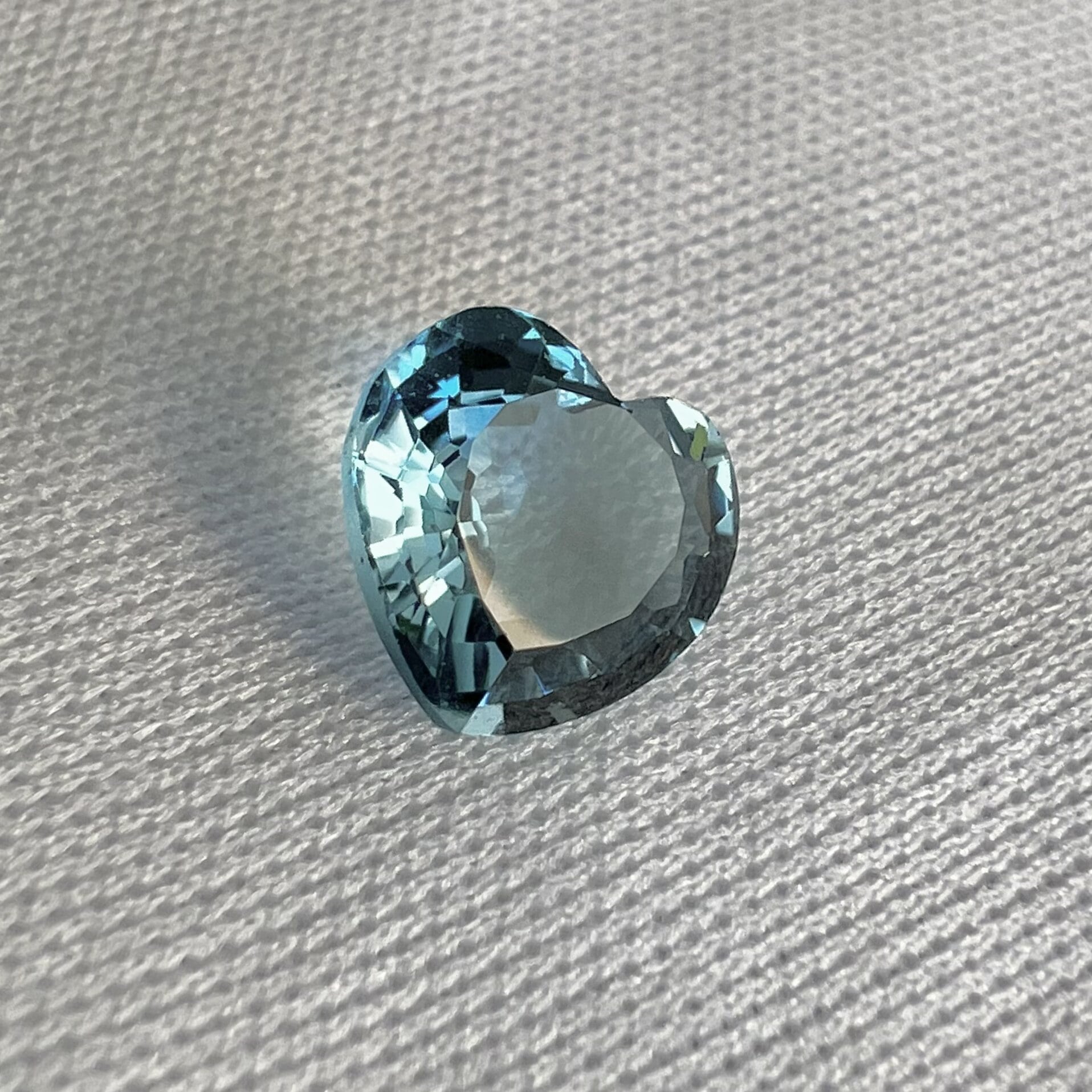 Topacio London Blue-3.25ct-8.8x9.1x5mm