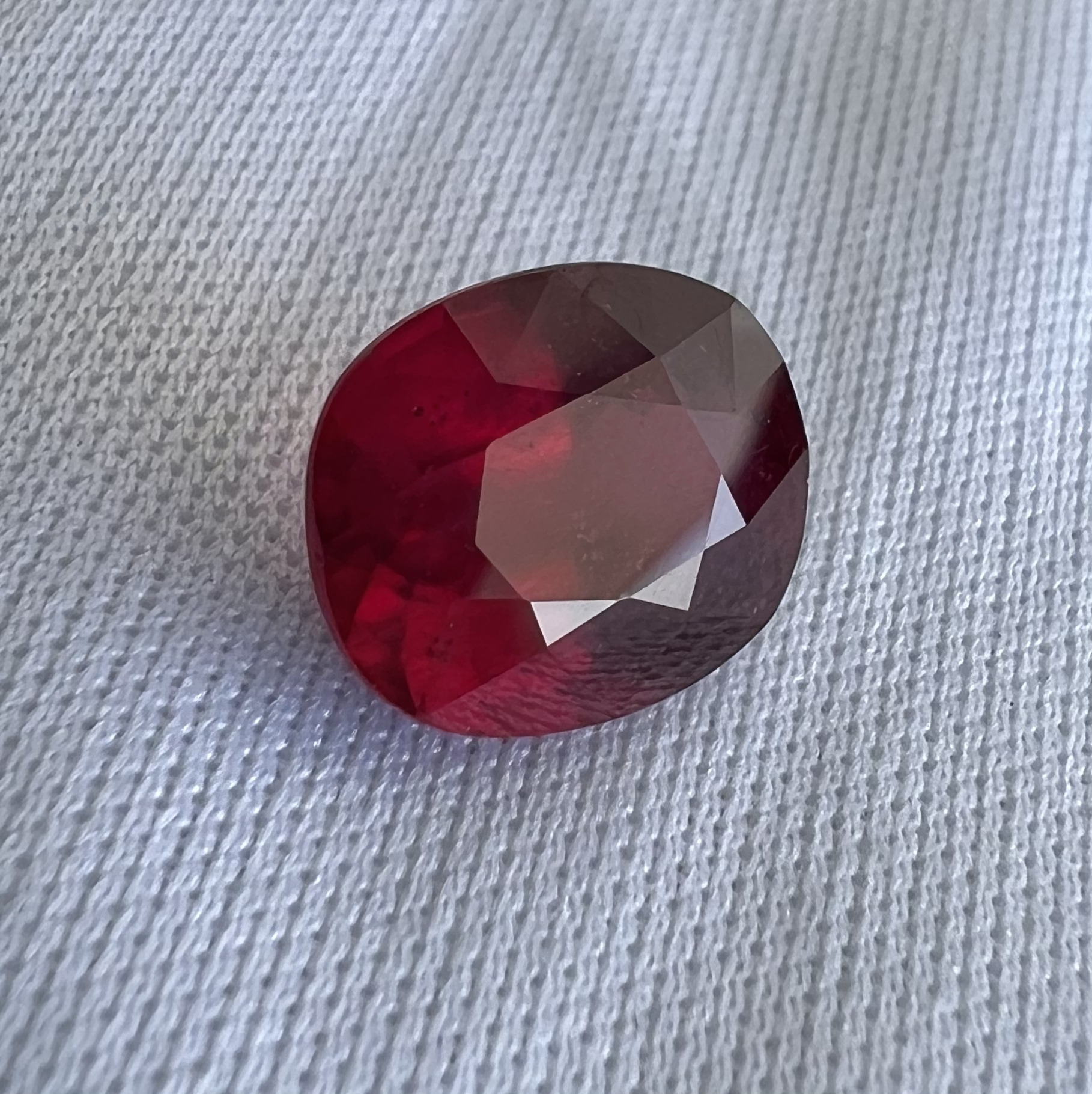 Rubí-7.10ct-11.9x9.8x6.2mm