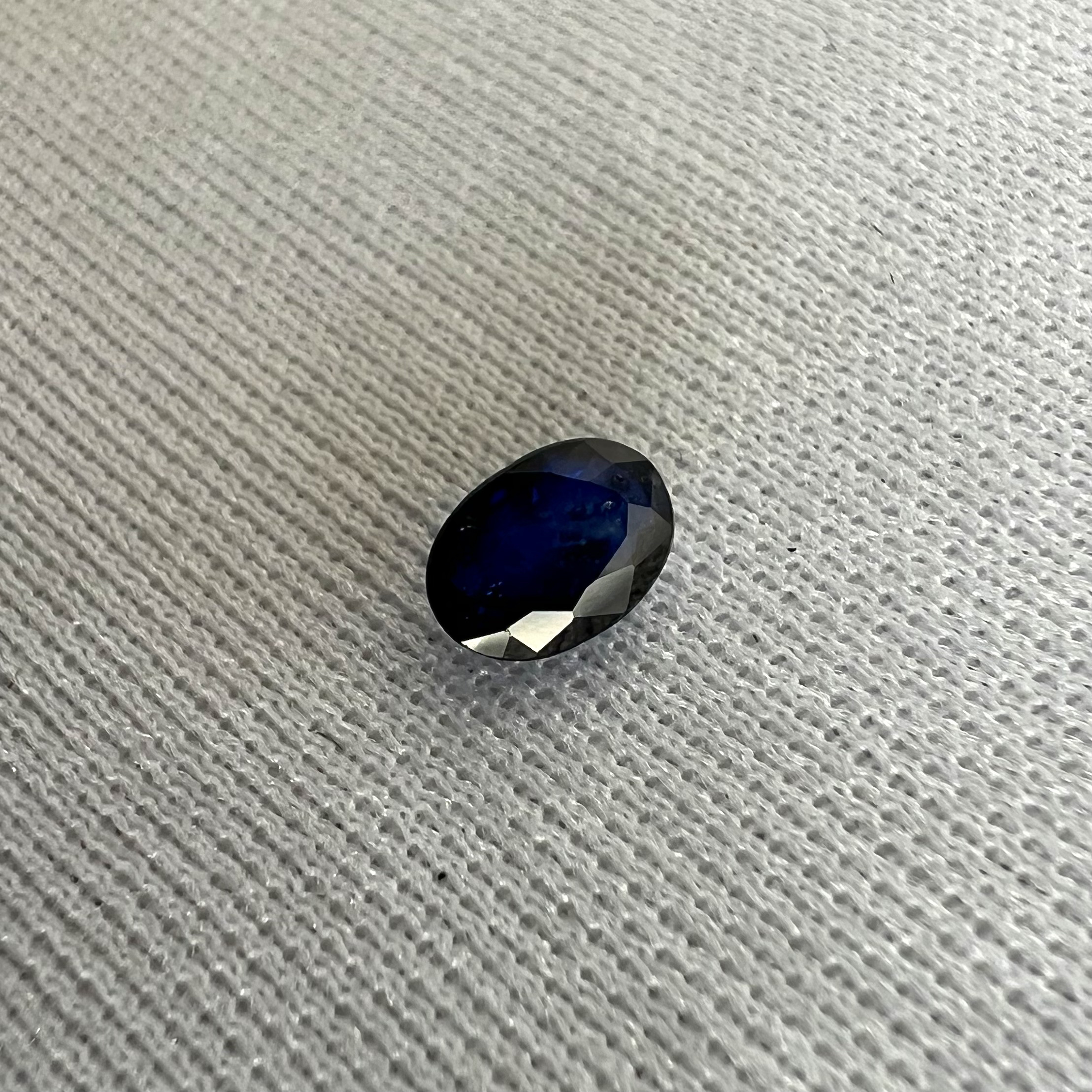 Zafiro azul-0.55ct-5.6x4mm