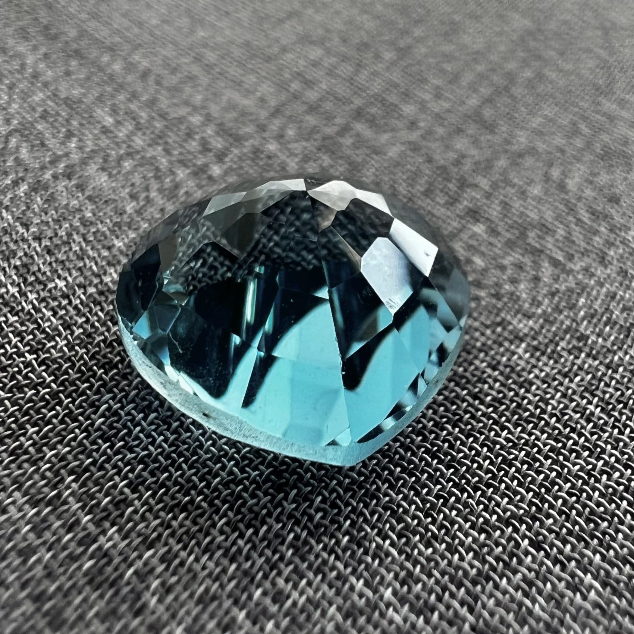 Topacio London Blue-3.05ct-9.1x9.1x4.6mm