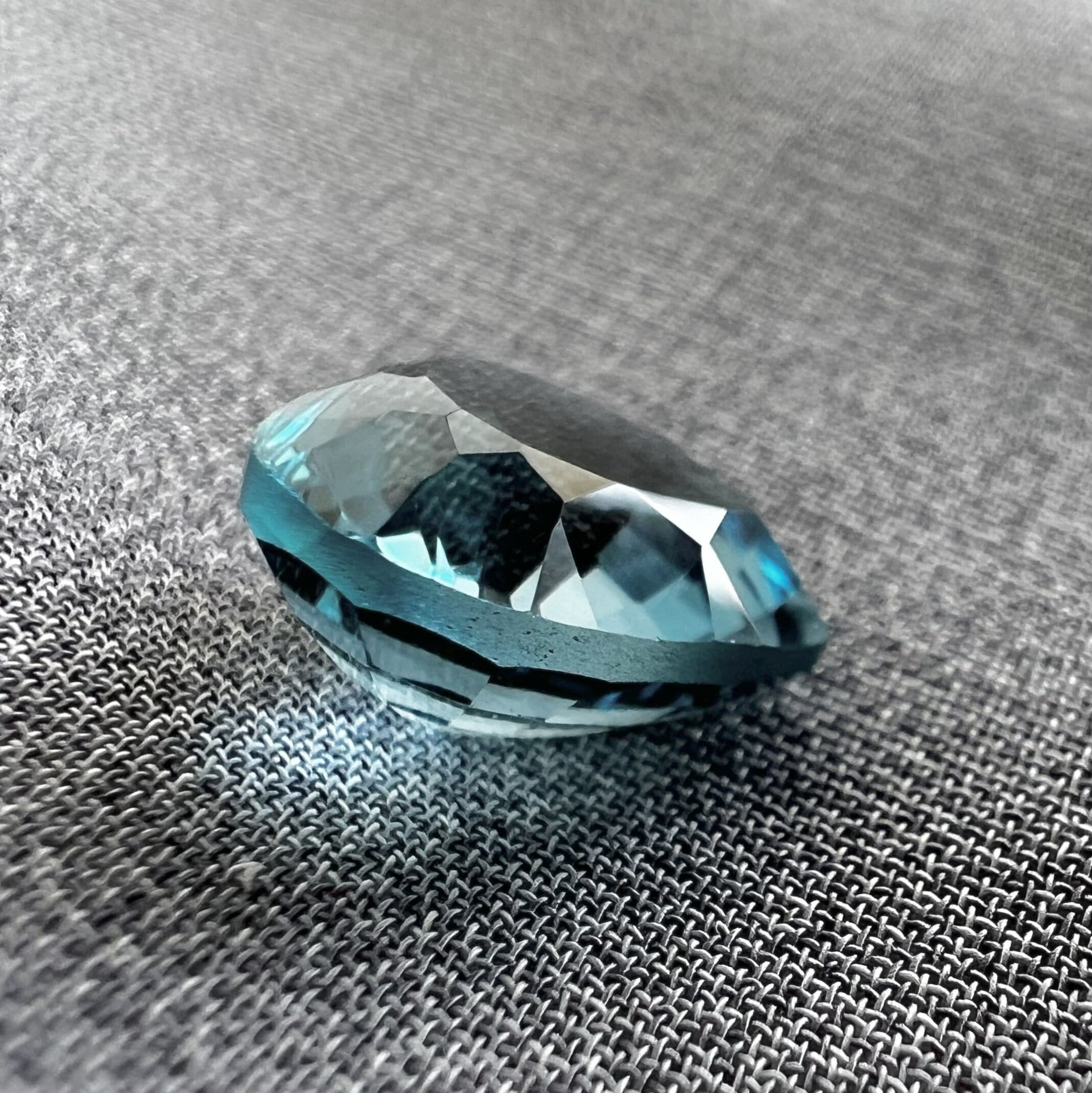 Topacio London Blue-3.05ct-9.1x9.1x4.6mm