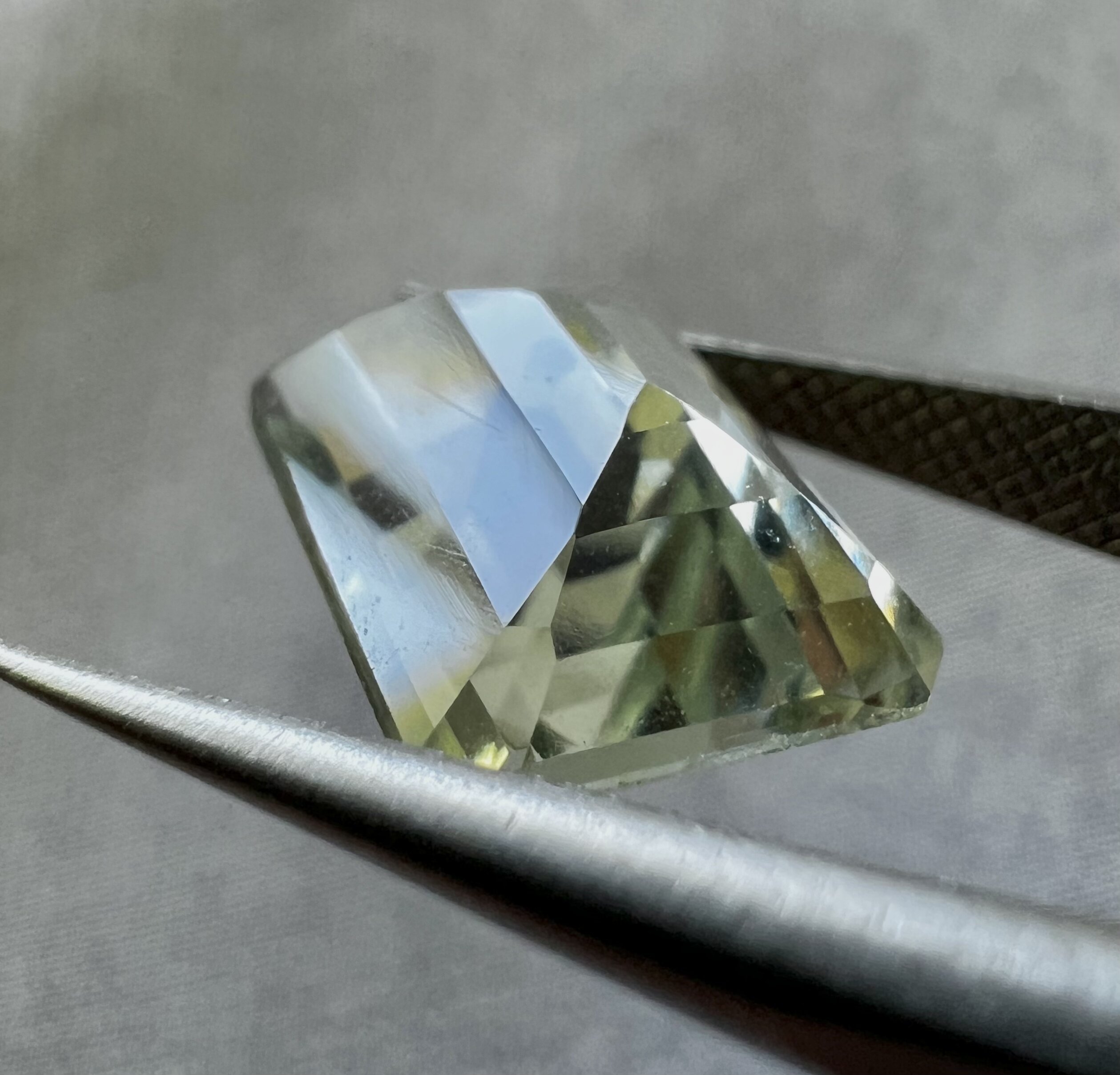 Amatista Verde-1.98ct-8.8x6.8x4mm