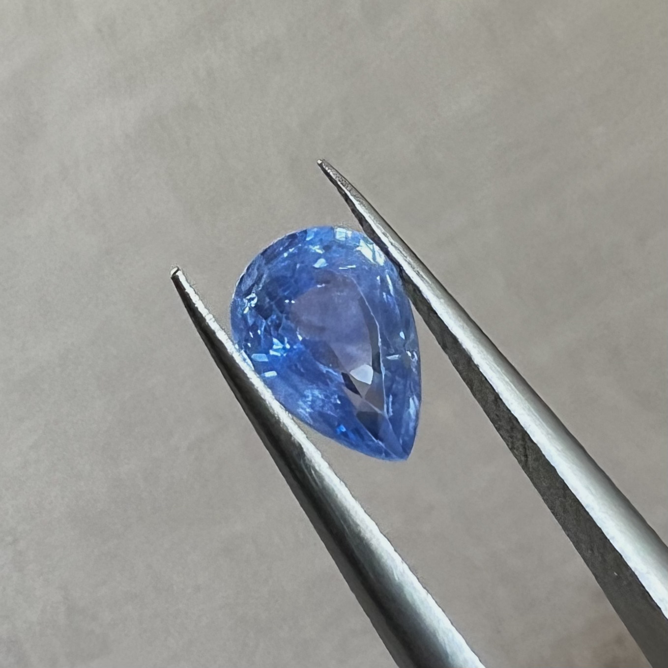 Zafiro Azul-0.705ct-6.6x4.8x2.4mm