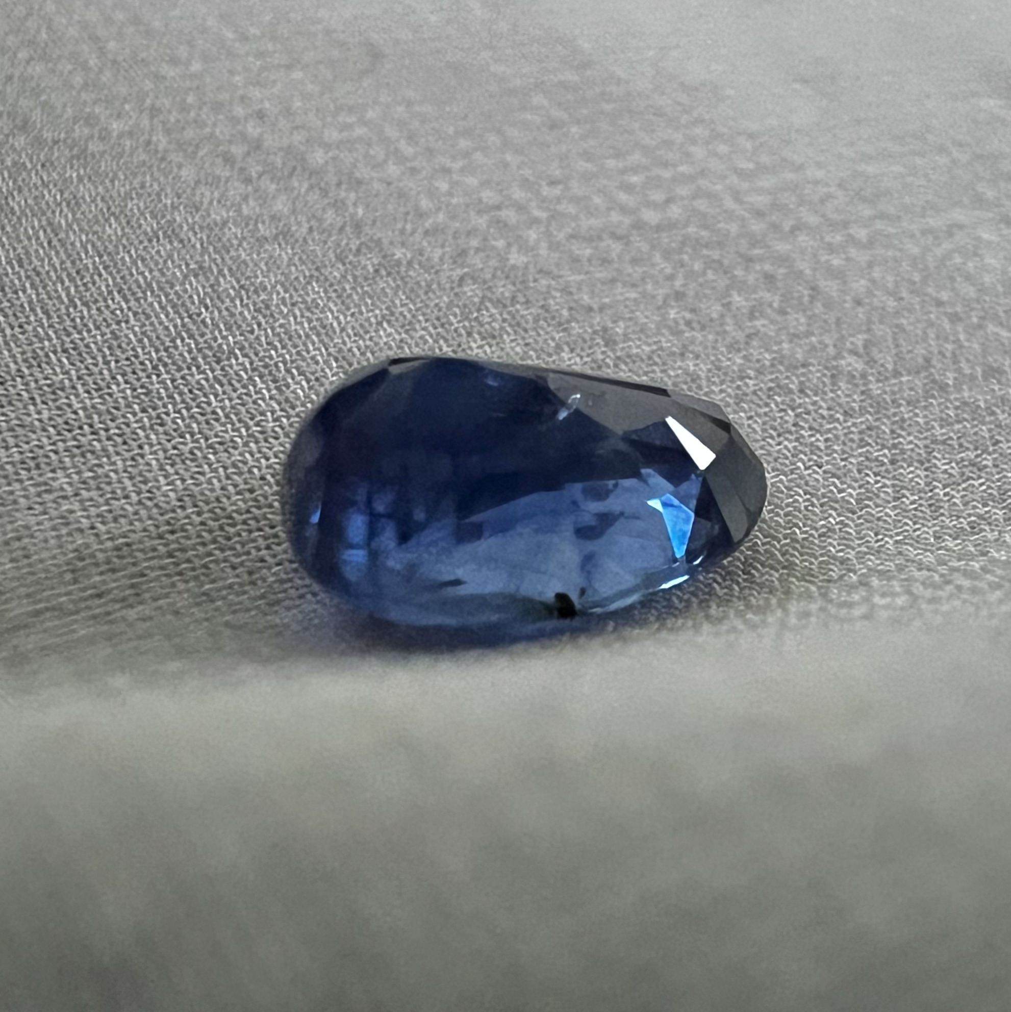 Zafiro Azul De Sir Lanka-2.920ct-9.2x6.8x4.5mm