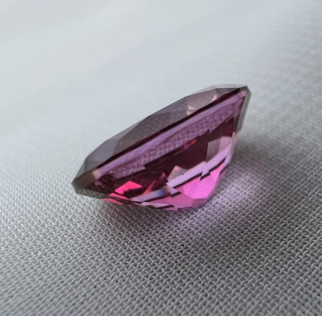 Topacio Rosa-2.810ct-9.7x7.7x4.8mm