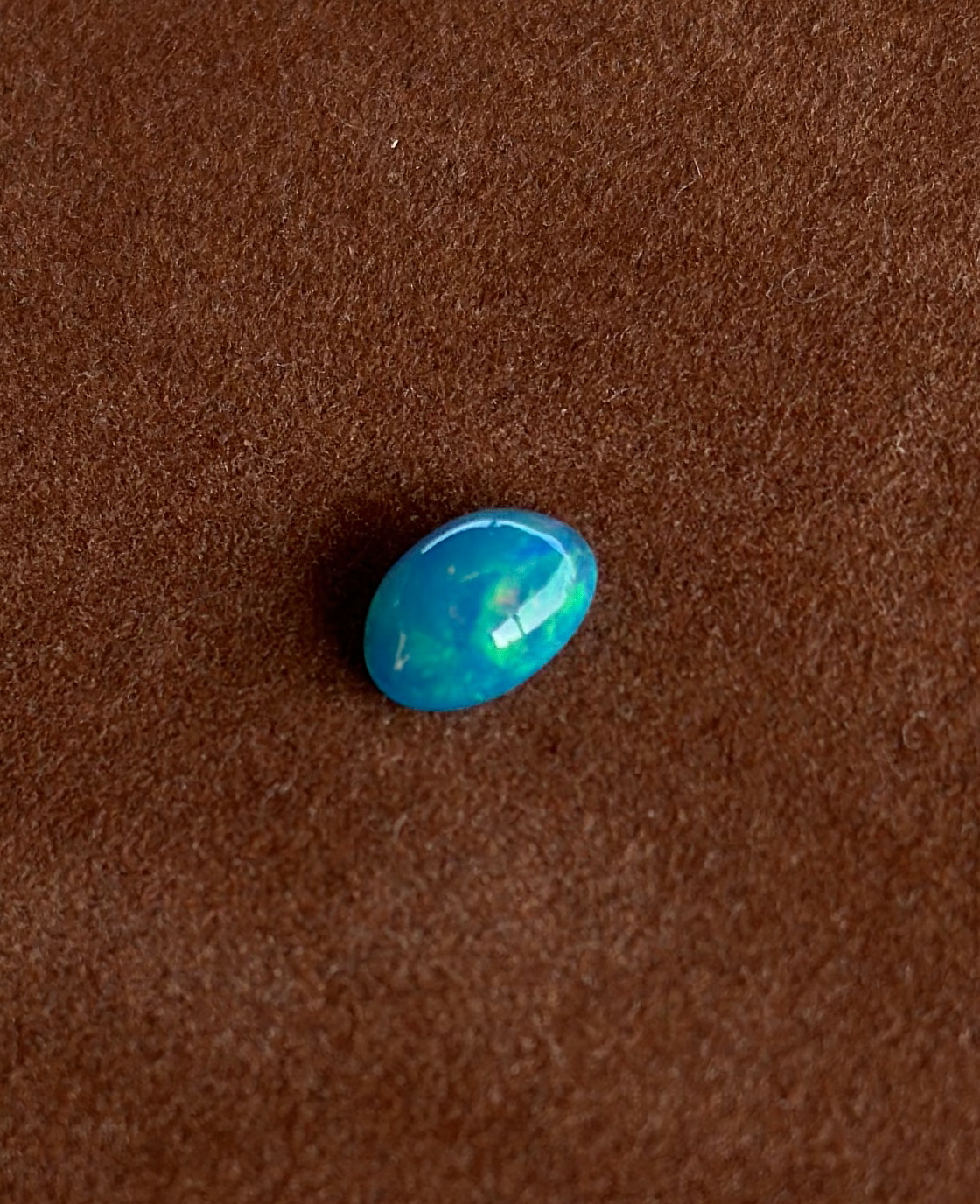 Ópalo azul-1.025ct-8.5x6.5x3.5mm