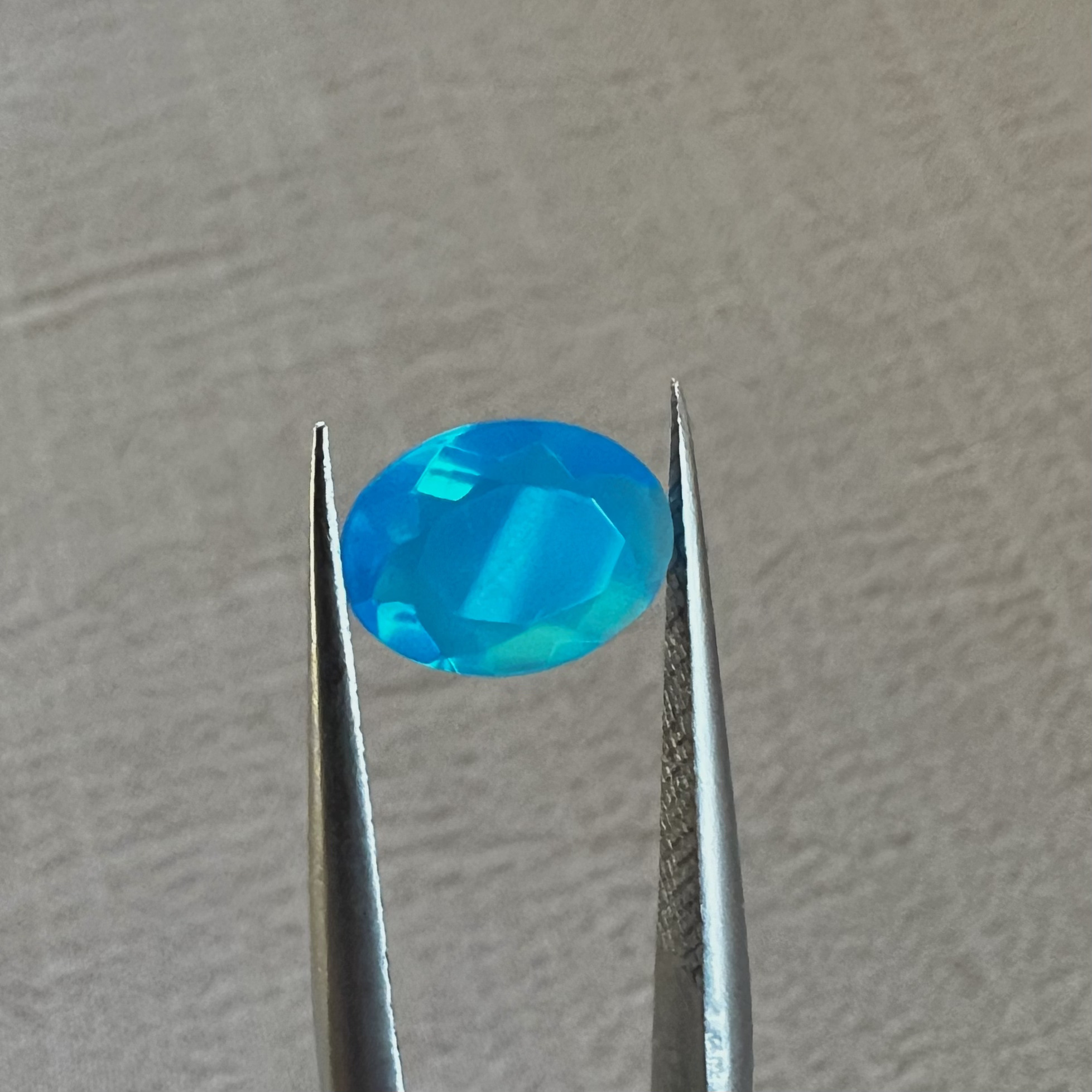 Ópalo azul-0.93ct-7.9x6x3mm