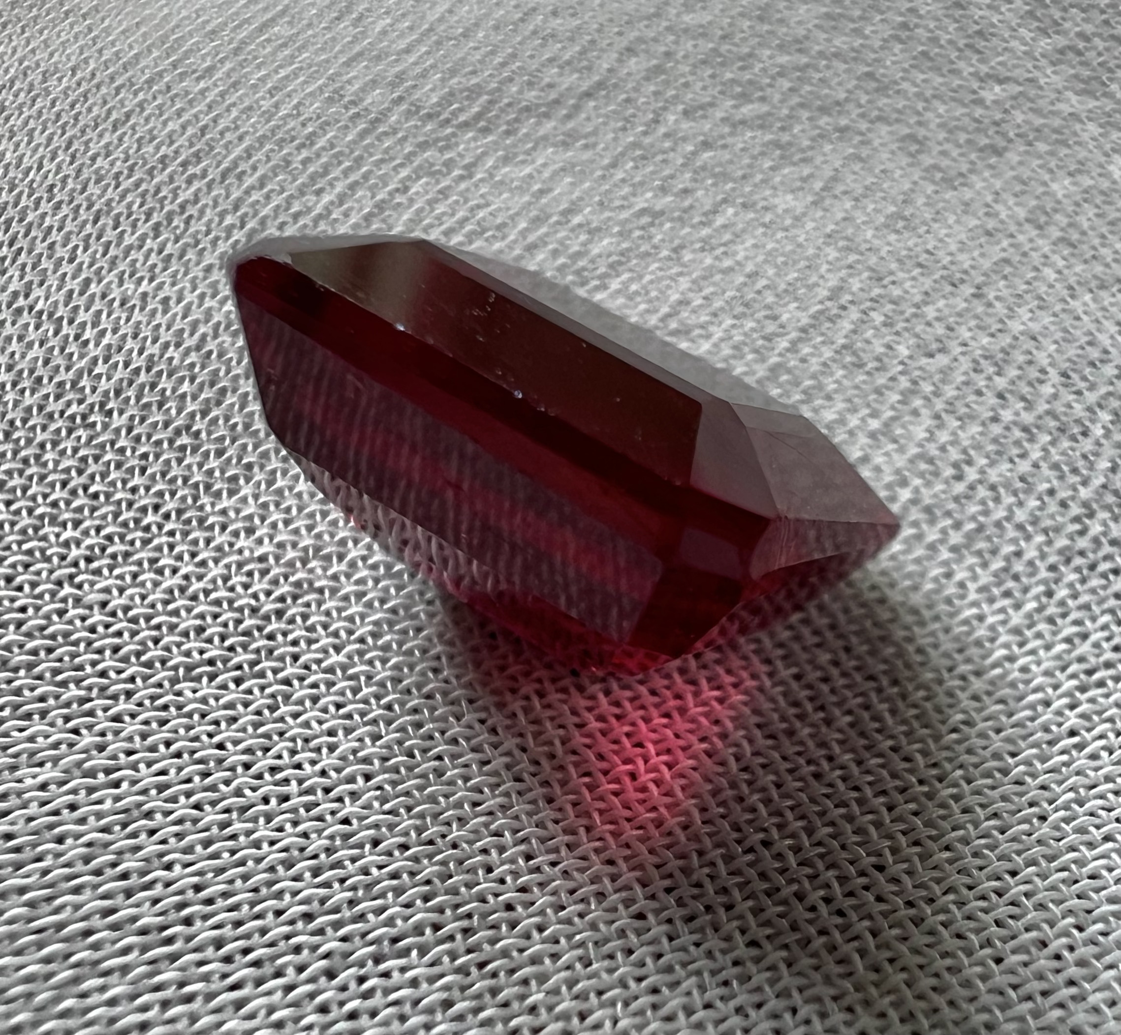 Rubi-3.300ct-8.5x6.6x4.5mm