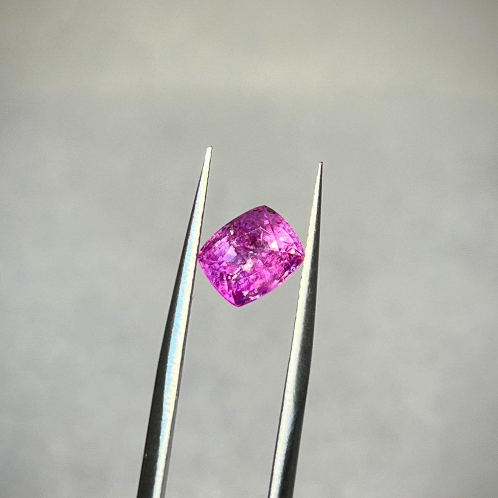 Zafiro rosa de Sri Lanka-2.110ct-7.4x6.1x4.6mm