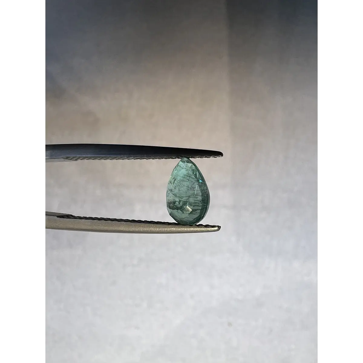 Esmeralda de Zambia-1.530ct-9.9x6.6mm | Versatto Gemas & Joyas
