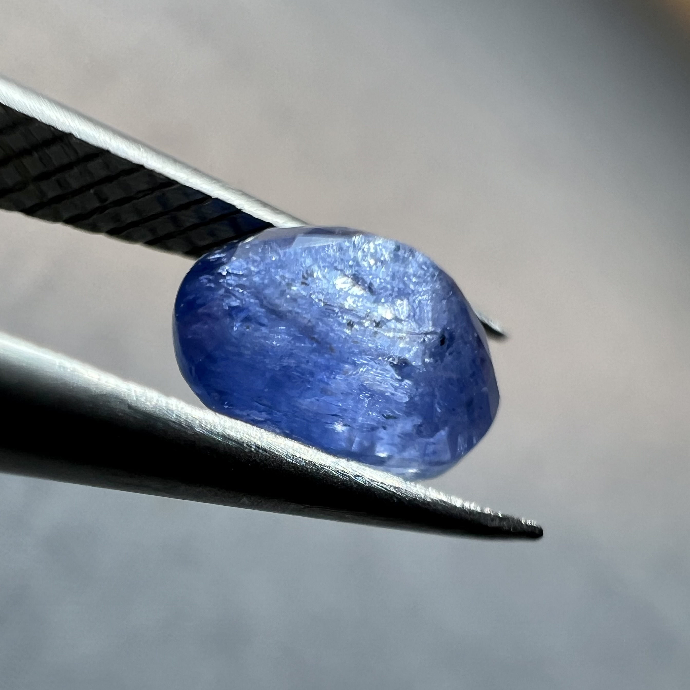 Zafiro azul de Sri Lanka-0.940ct-6x4.8mm