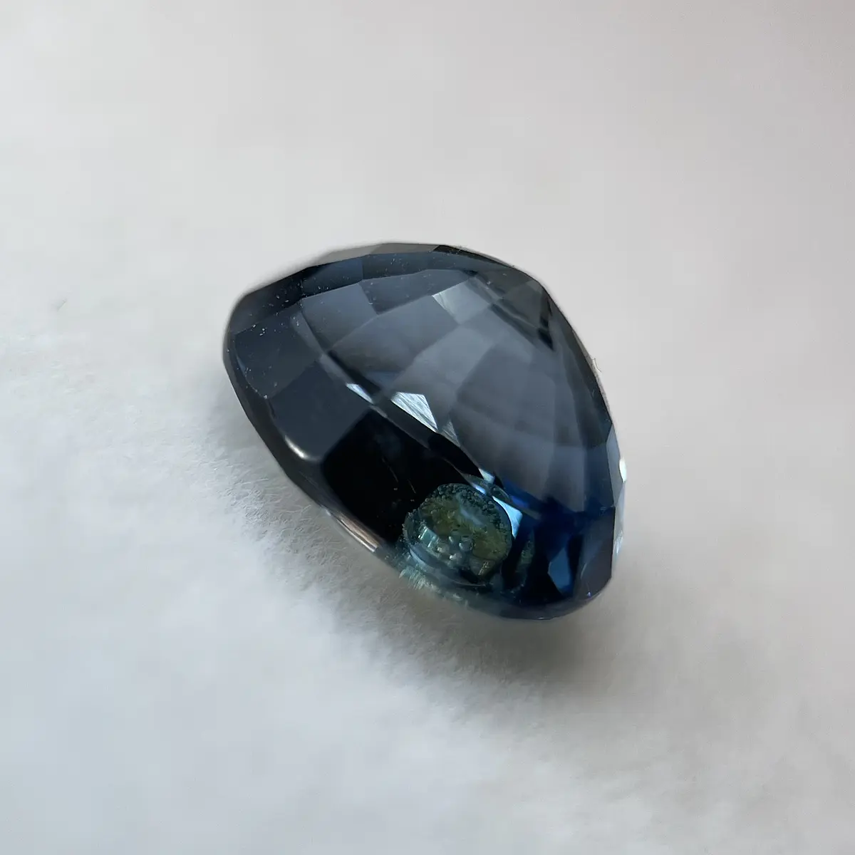 Topacio London blue con incrustación de diamante natural en | Versatto ...