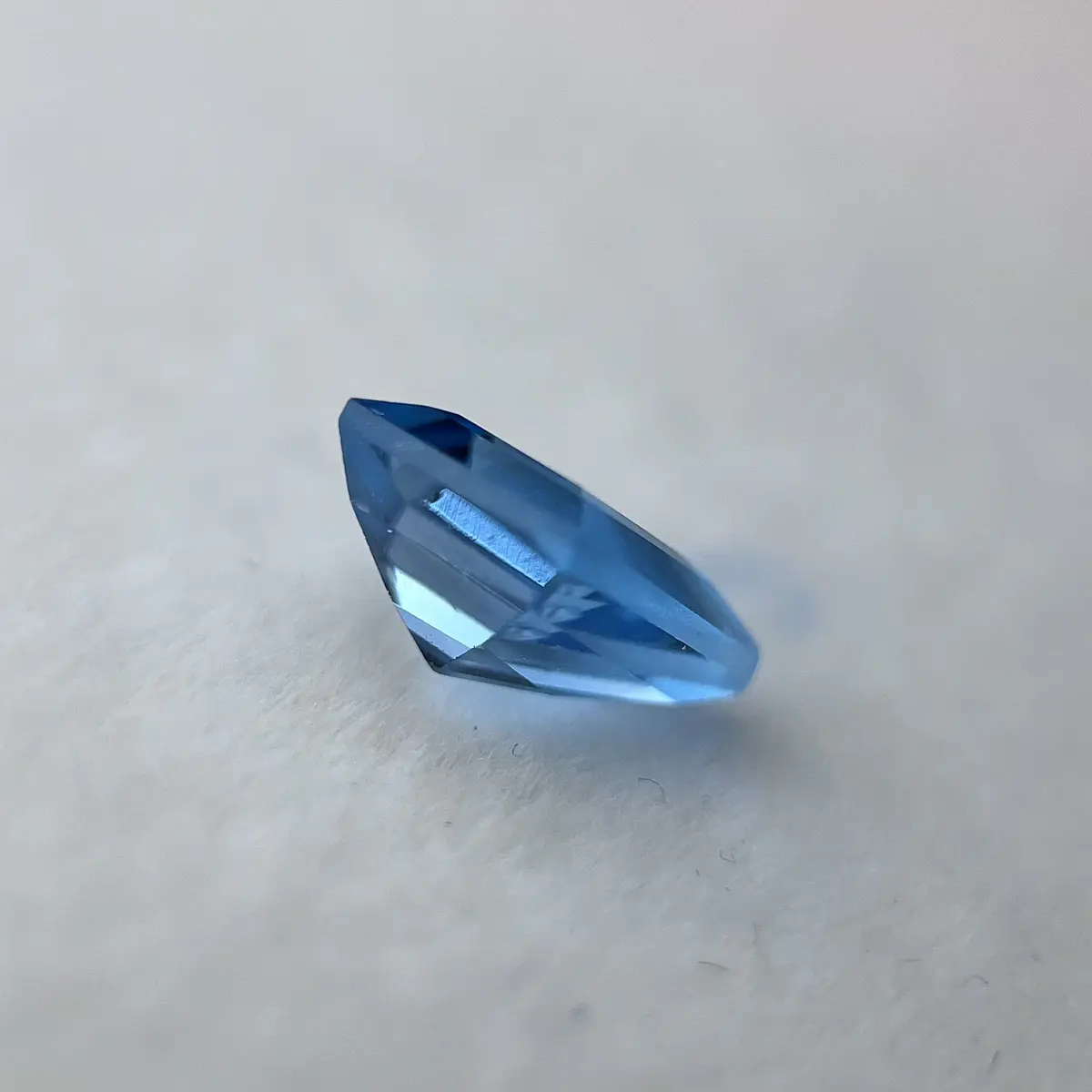 Topacio London blue-1.415ct-10x5mm | Versatto Gemas & Joyas