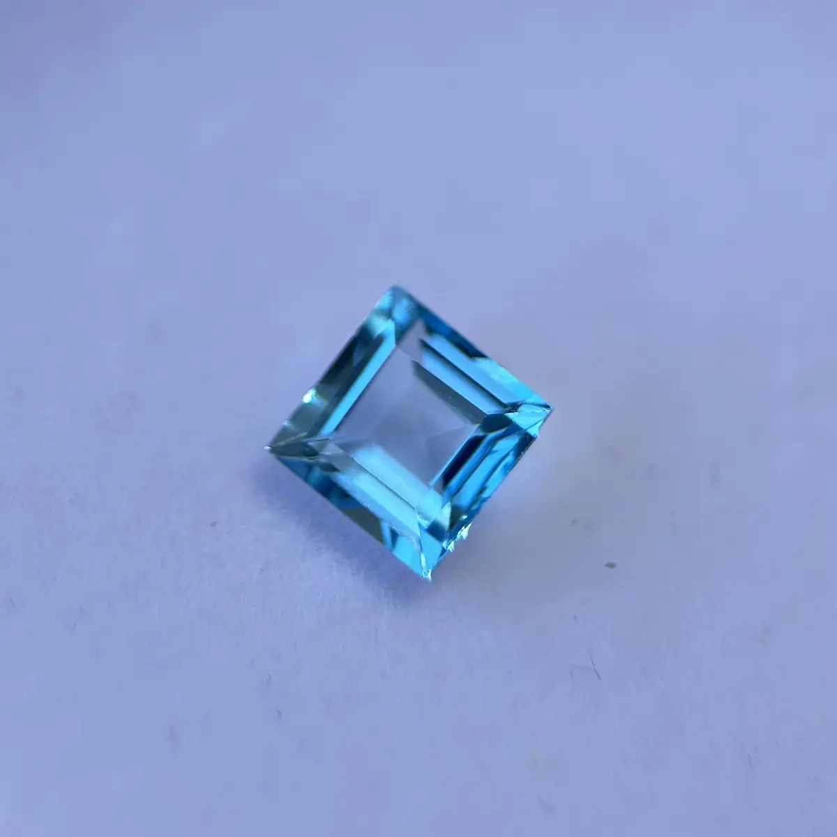 Topacio suizo-7.20ct-14x10x6.5mm | Versatto Gemas & Joyas