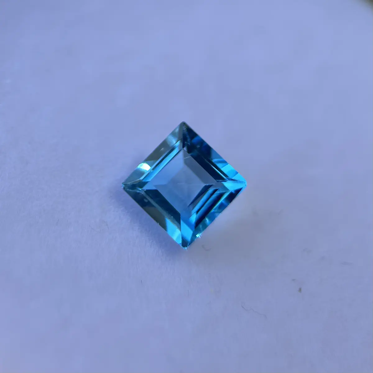 Topacio suizo-7.20ct-14x10x6.5mm | Versatto Gemas & Joyas