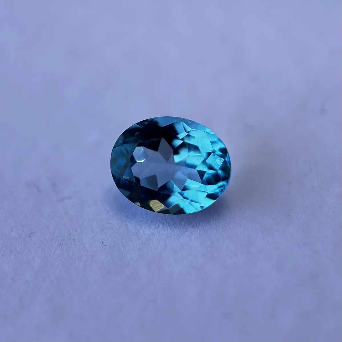 Topacio suizo-2.50ct-7.8x7.7x4.2mm | Versatto Gemas & Joyas