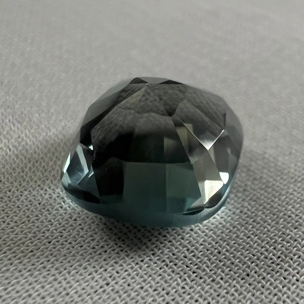 Topacio london blue-1.55ct-6.9x6.9mm | Versatto Gemas & Joyas