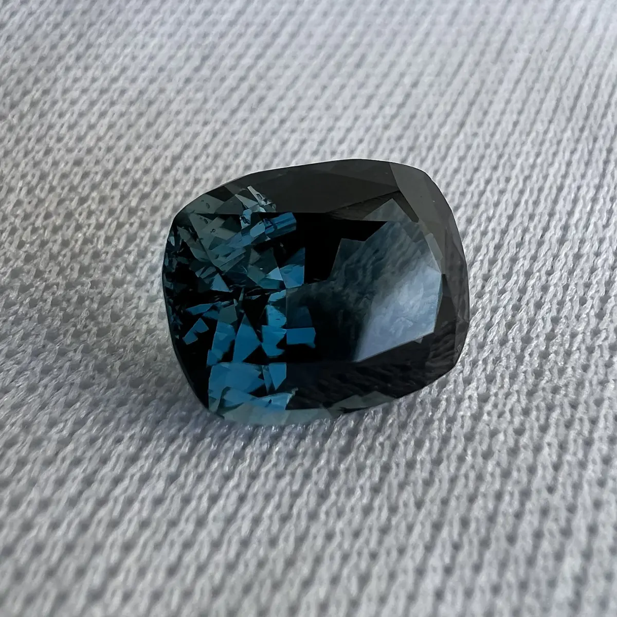 Topacio london blue-3.15ct-8.8x7x5.9m | Versatto Gemas & Joyas