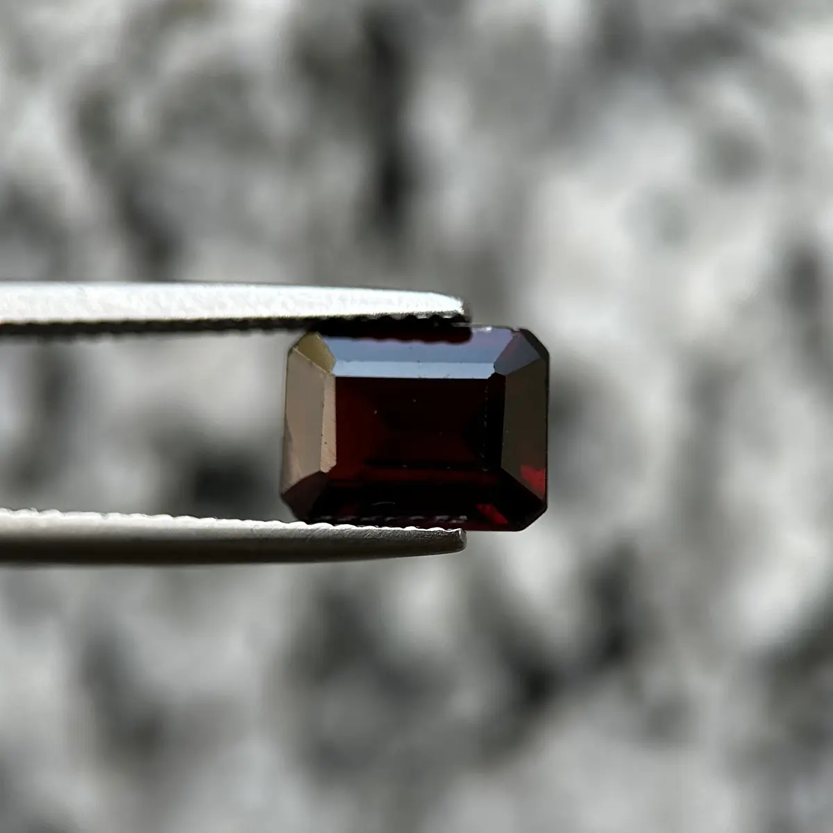 Granate rojo-2.78ct-9x7mm | Versatto Gemas & Joyas