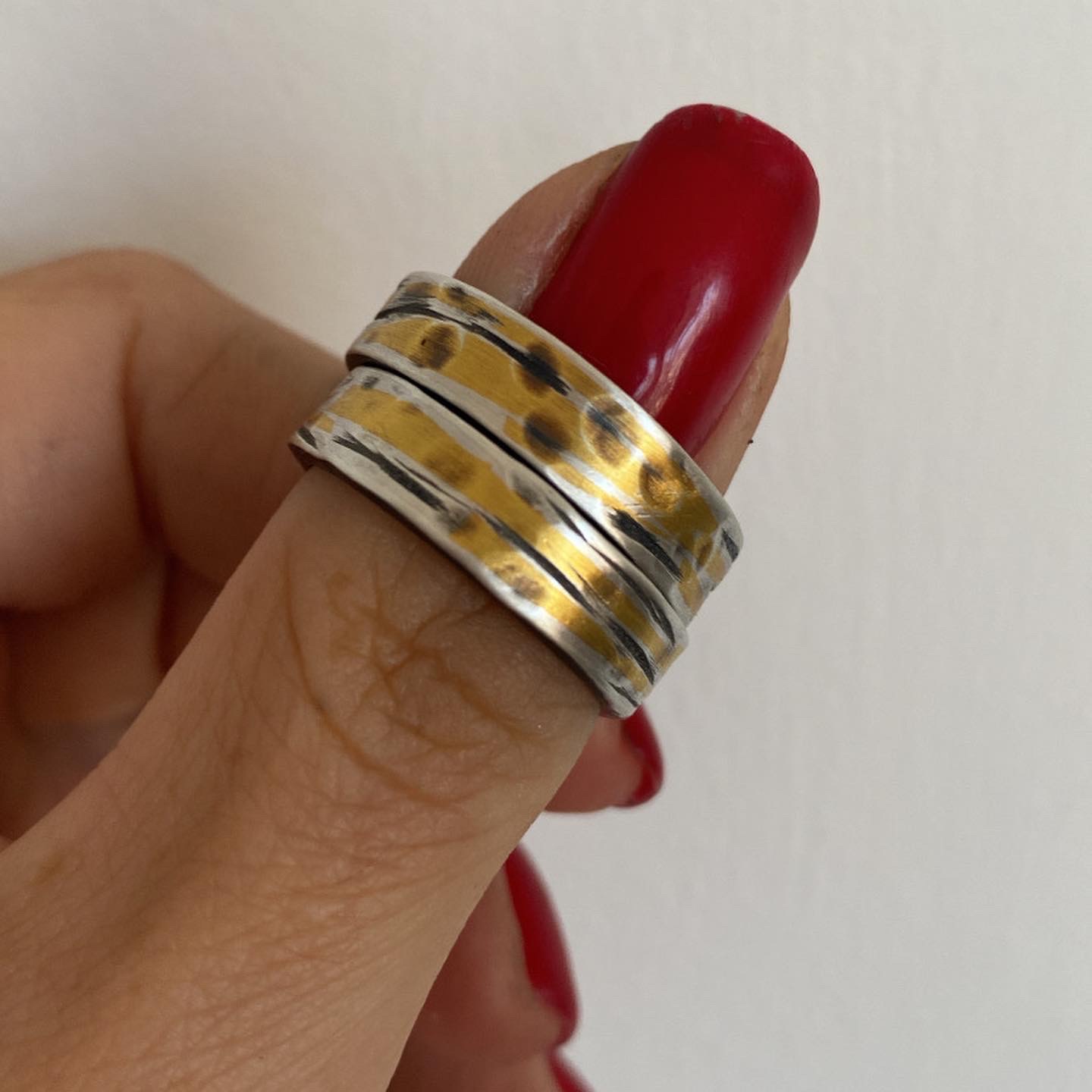 Argollas Kum boo Fusión líneas y cuadraditos