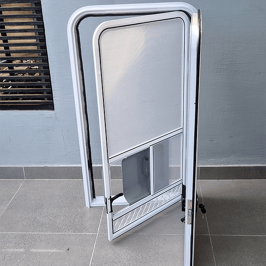 Puerta para Camper y Carro 625x1115 mm