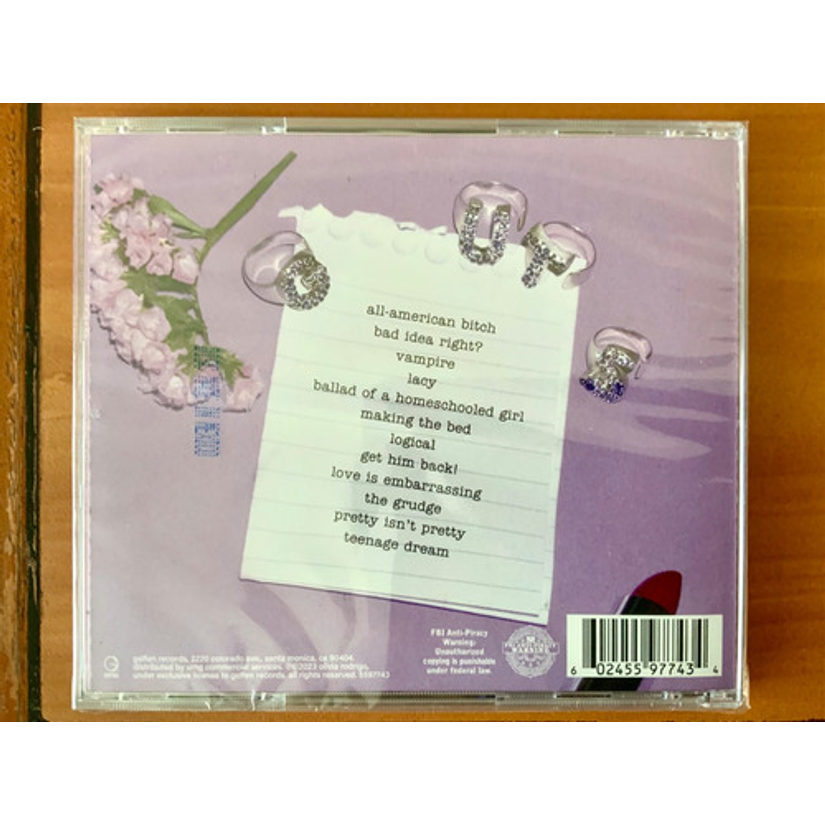 Olivia Rodrigo - Guts - CD Target Edition + Póster | WonderBox