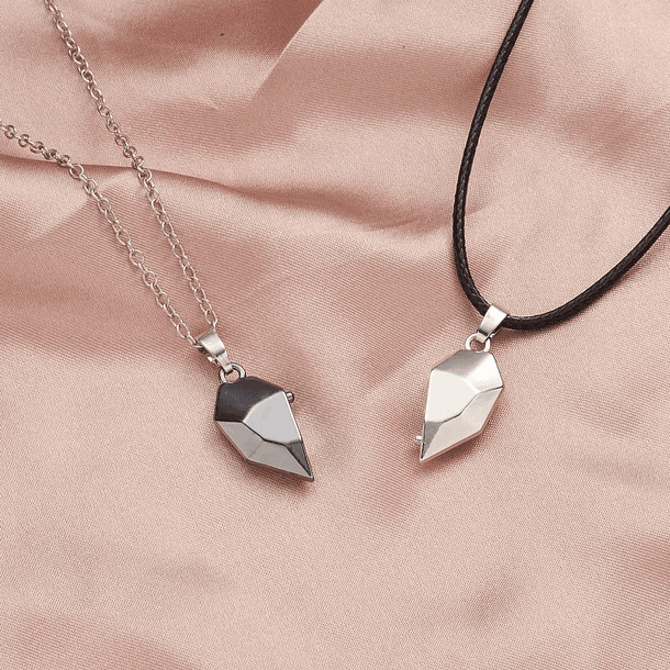Magnetic heart necklace